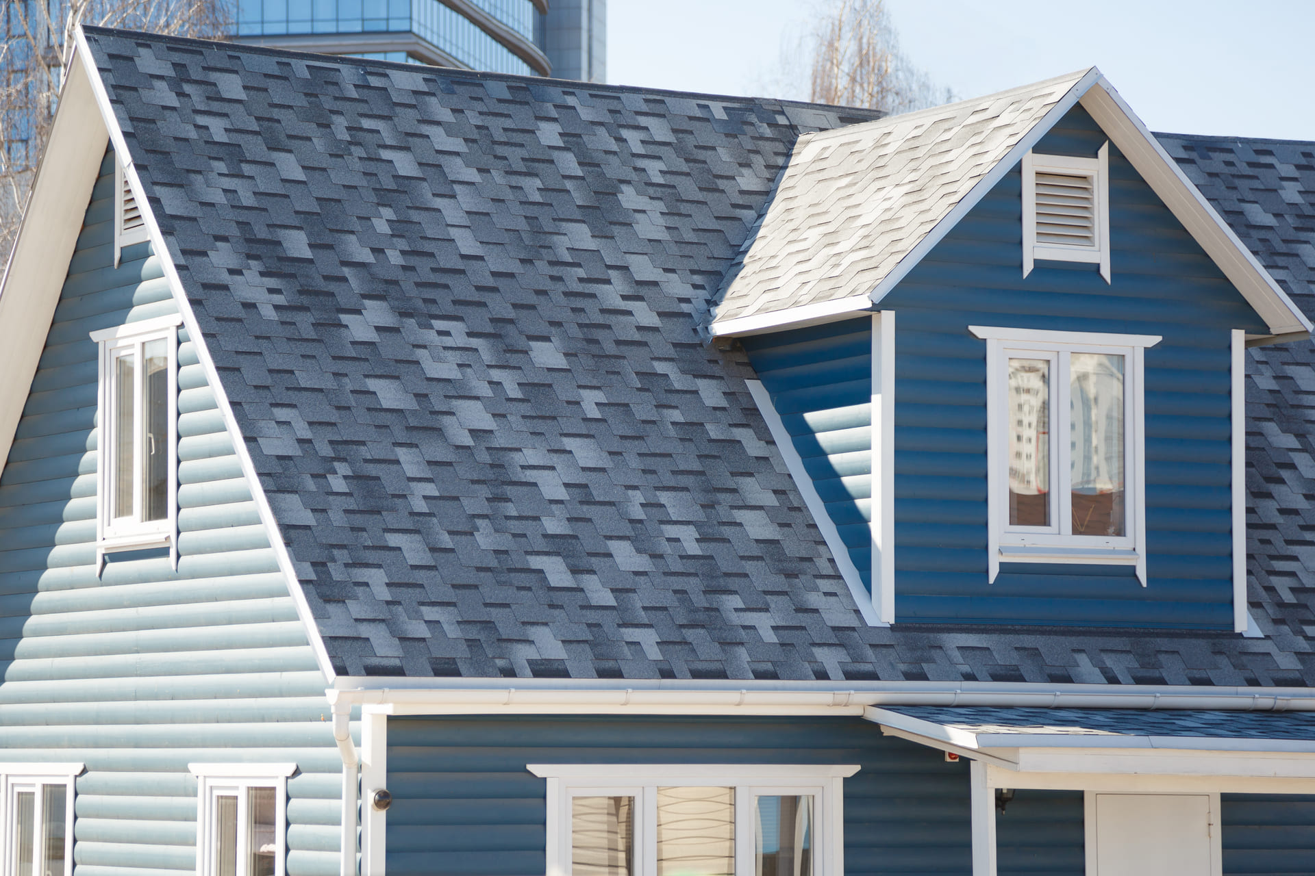 17 Different Types of Shingles (Asphalt Roof Shingles & Other Styles)